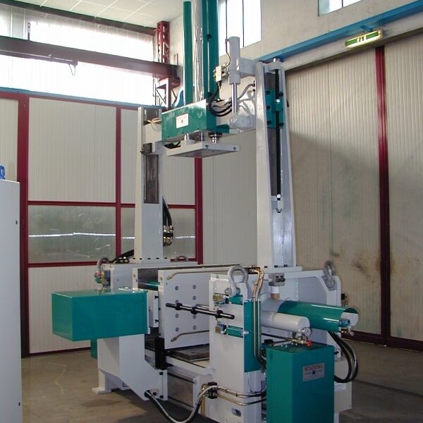 HF 1400 Casting Machine for Aluminium Gravity Foundry - Metaltecnica